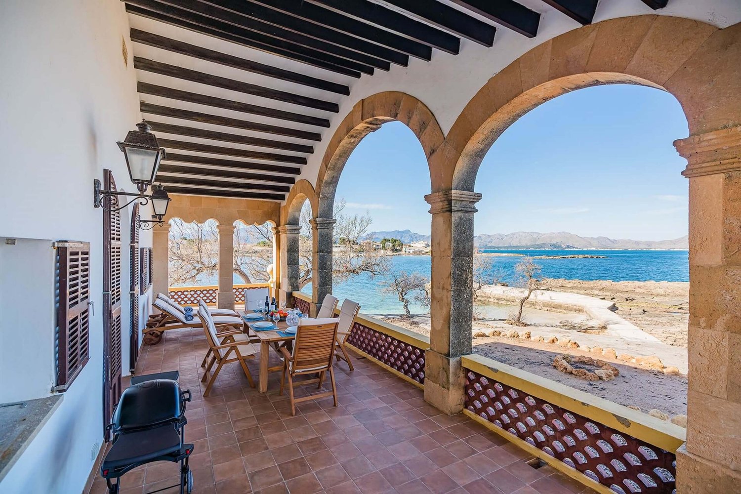 Beachfront Villas Spain | SPL Villas | The Villa Specialists
